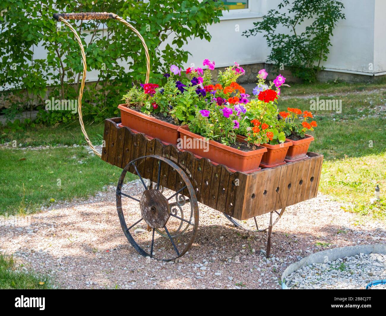 Old hand cart hi-res stock photography and images - Alamy