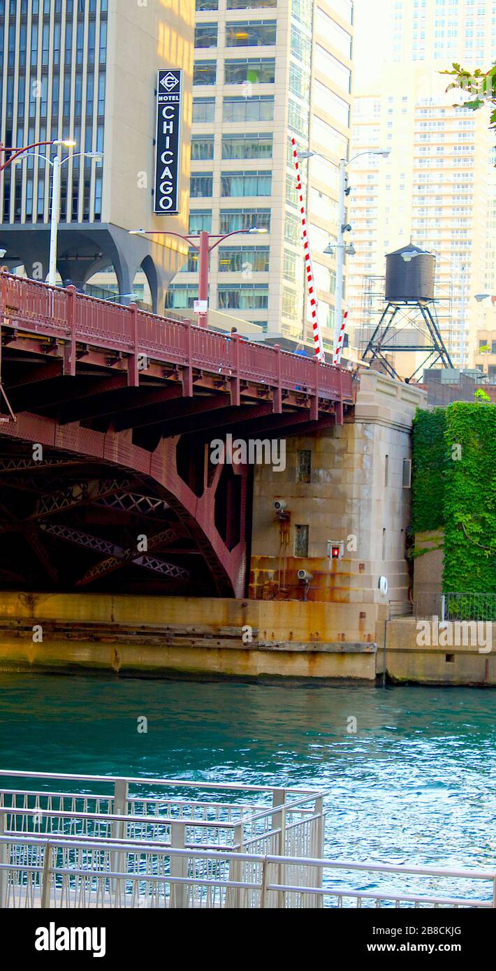 Chicago Riverwalk/ Bridge/ Sign/ Water Tower Stock Photo - Alamy