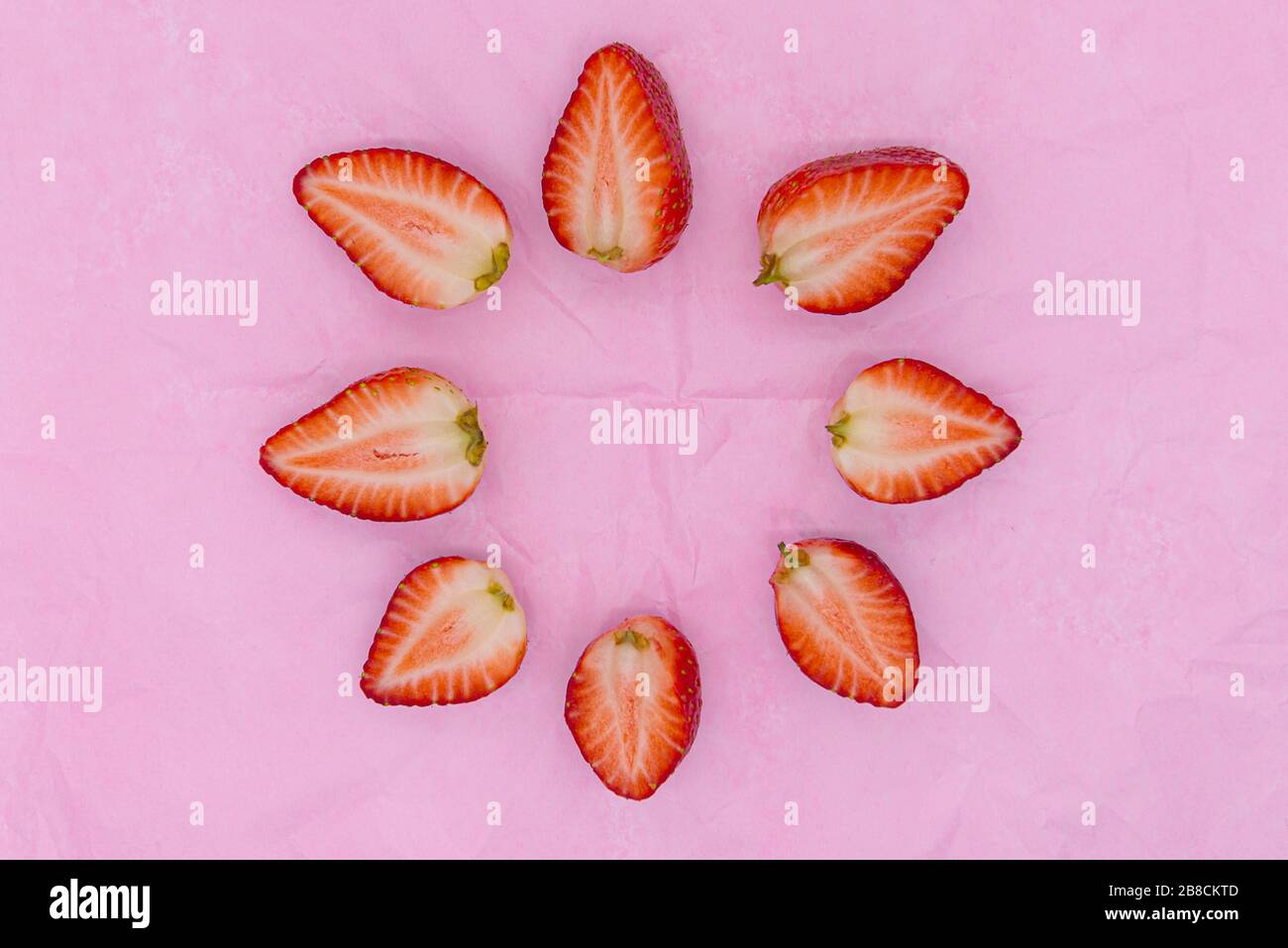 Pieces of strawberry hi-res stock photography and images - Alamy