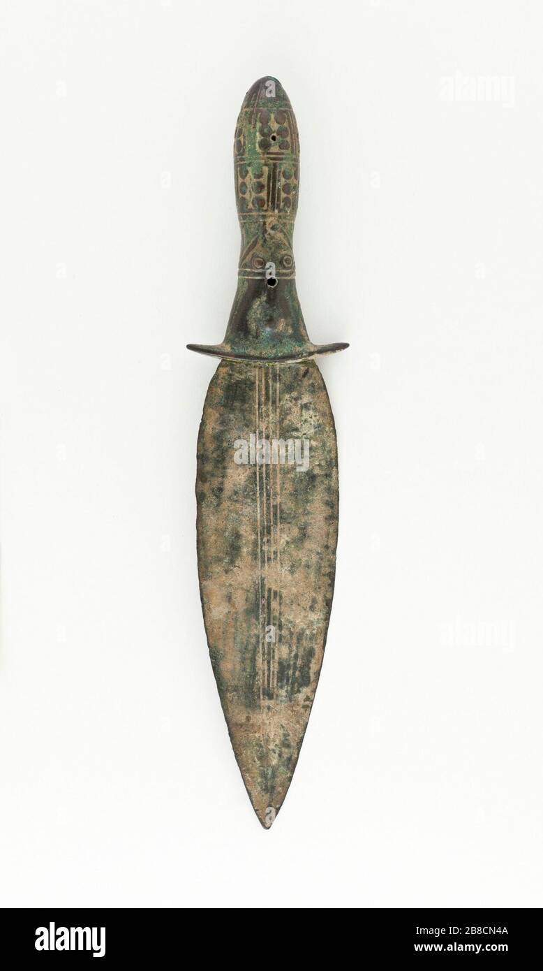 Dagger image 1 of 2 hi-res stock photography and images - Alamy