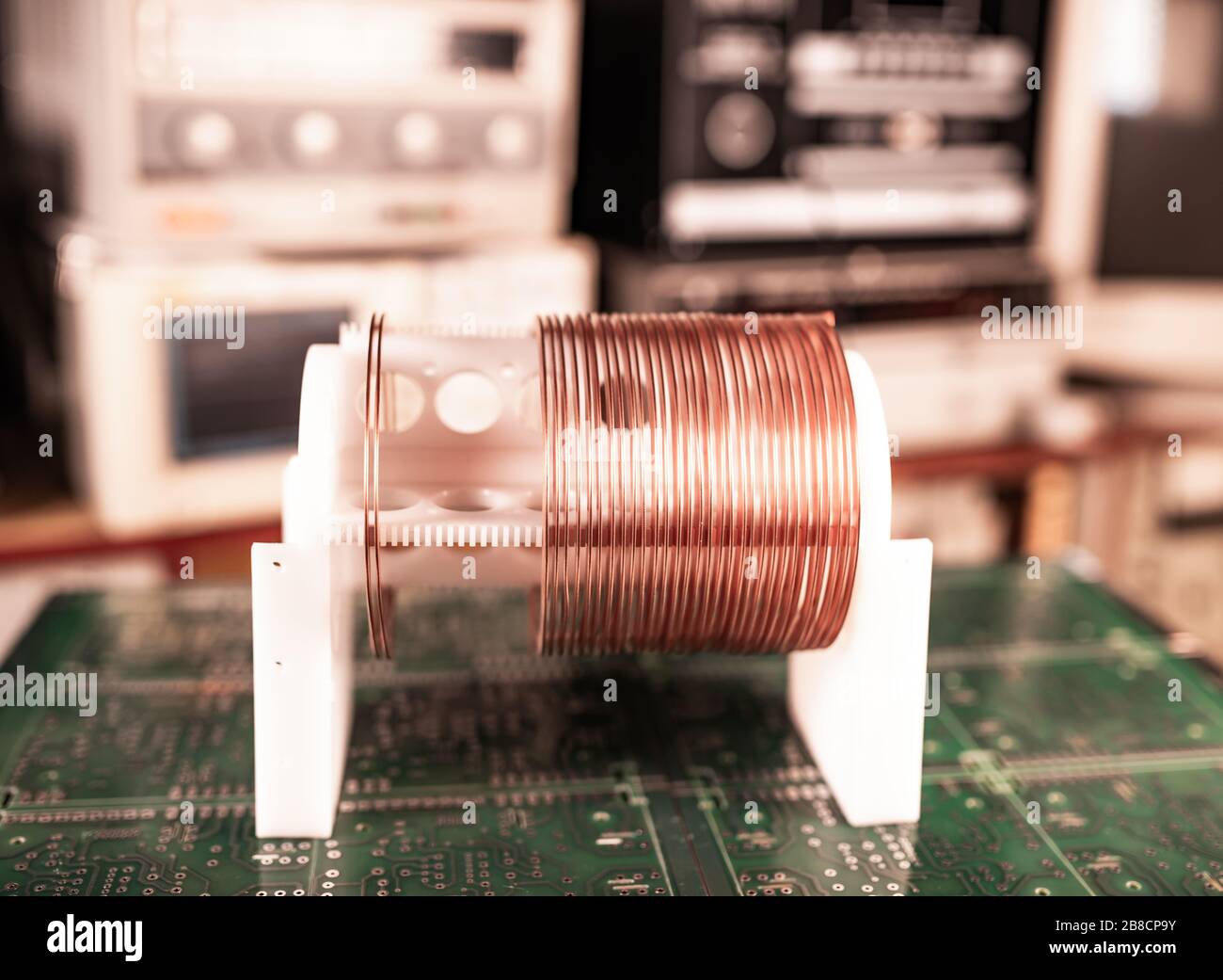 Stand of copper wire hi-res stock photography and images - Alamy