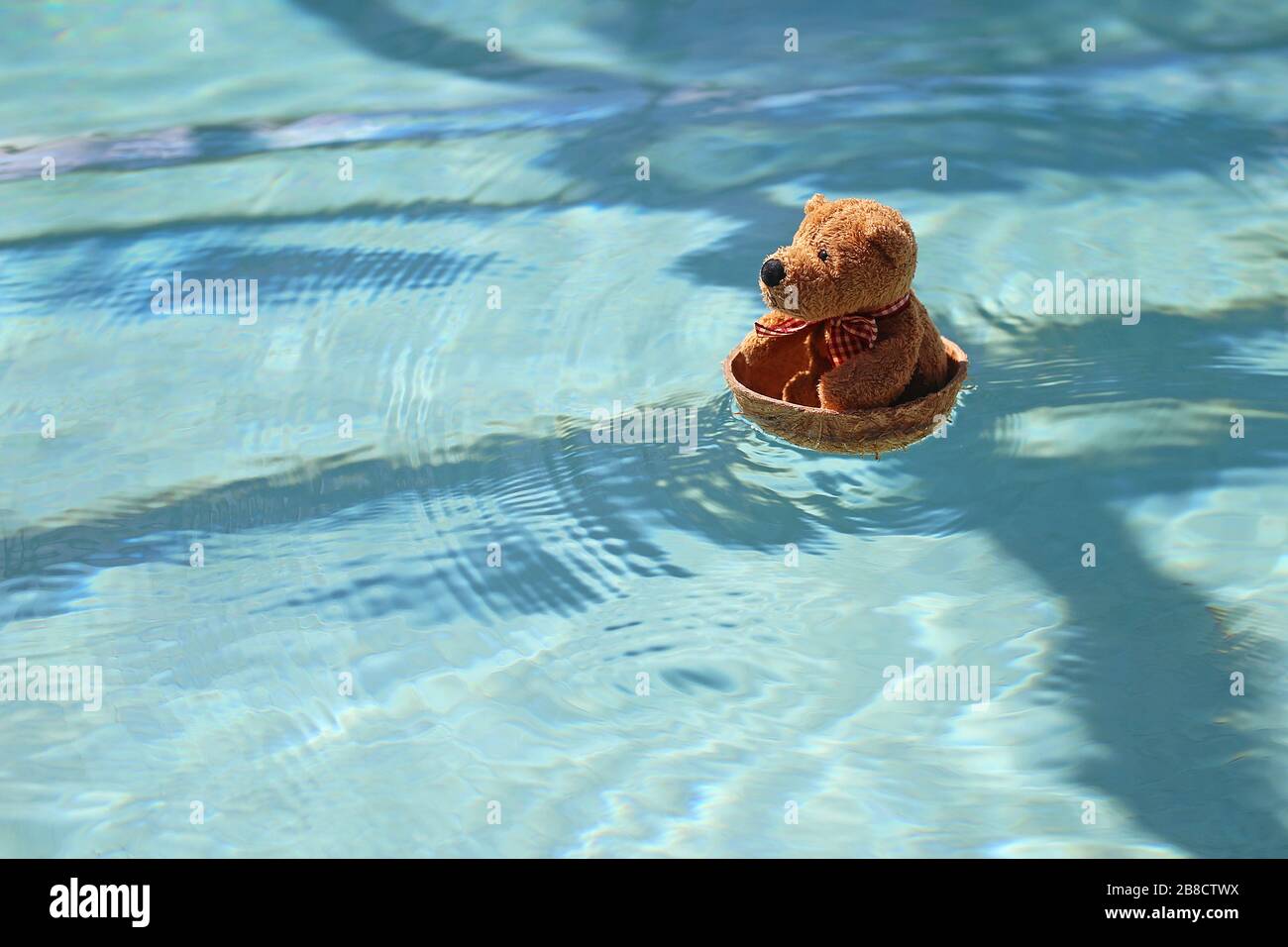 Homemade raft hi-res stock photography and images - Alamy