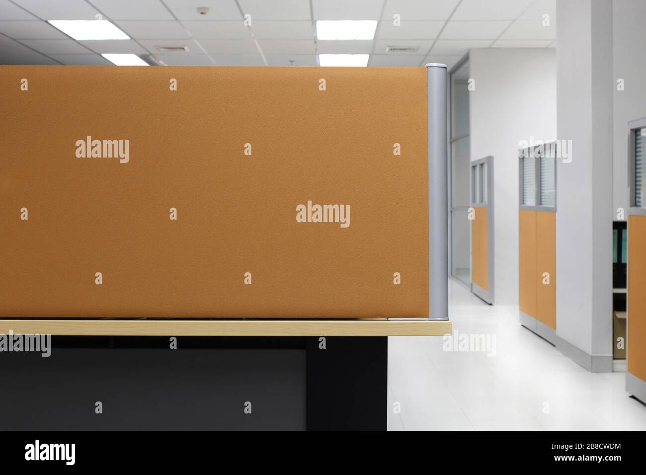 Partition, Brown Partition Empty wall Office Cubicle, Partition ...