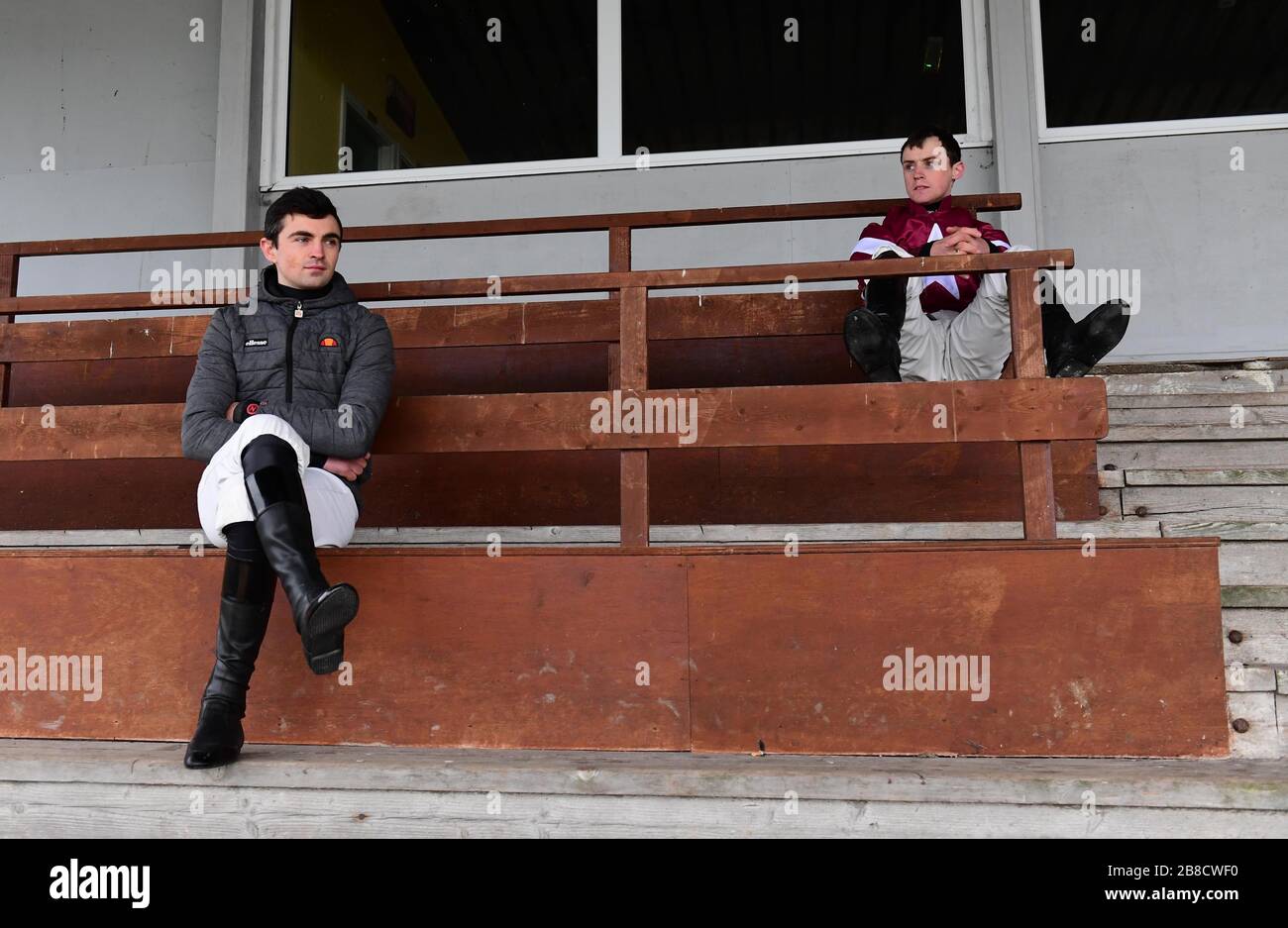 Pierce molony memorial grade 3 steeplechase day hi-res stock ...