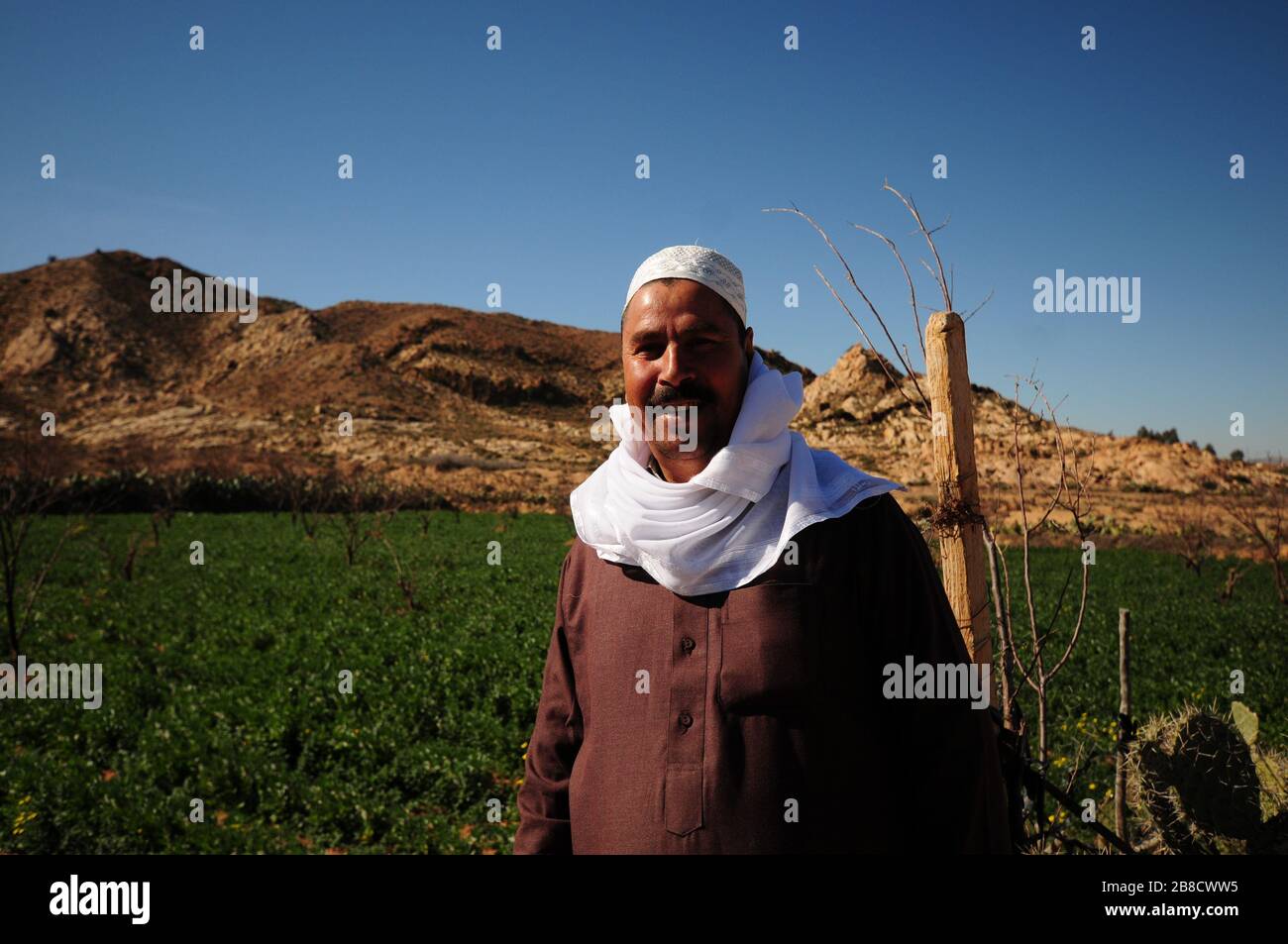 07 February 2020, Tunisia, El-Khol: Residents of the village of El-Khol ...
