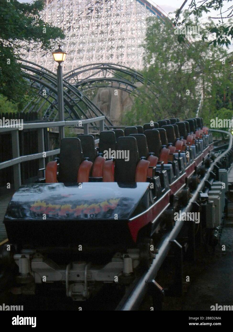 Black train hi-res stock photography and images - Alamy