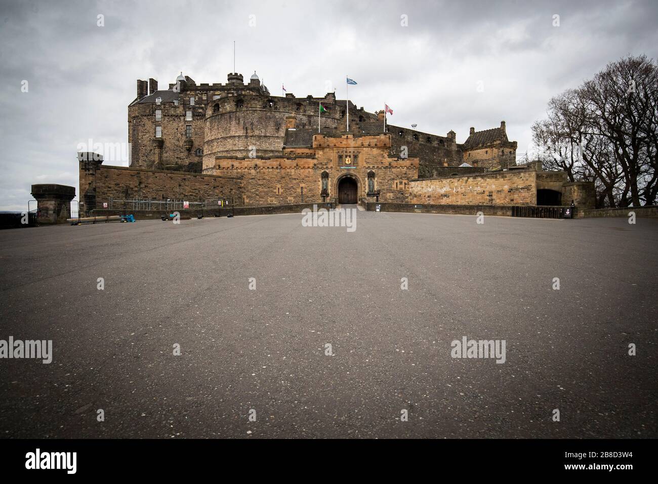 Empty esplanade edinburgh castle hi-res stock photography and images ...