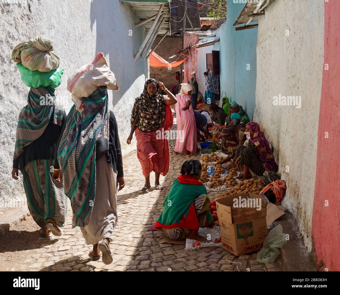 Market scene in Harar, Ethiopia Stock Photo - Alamy