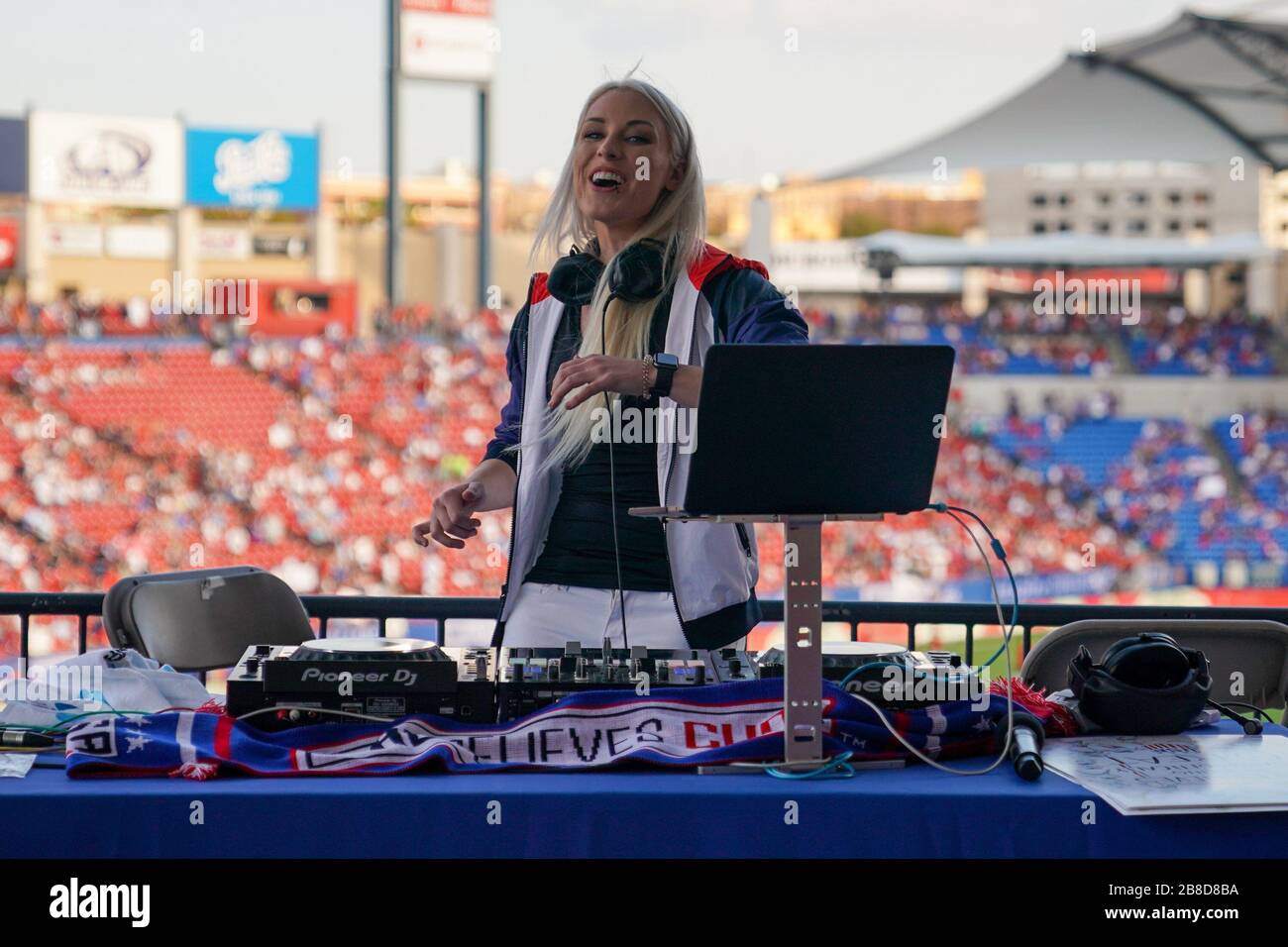 Amy robbins hi-res stock photography and images - Alamy