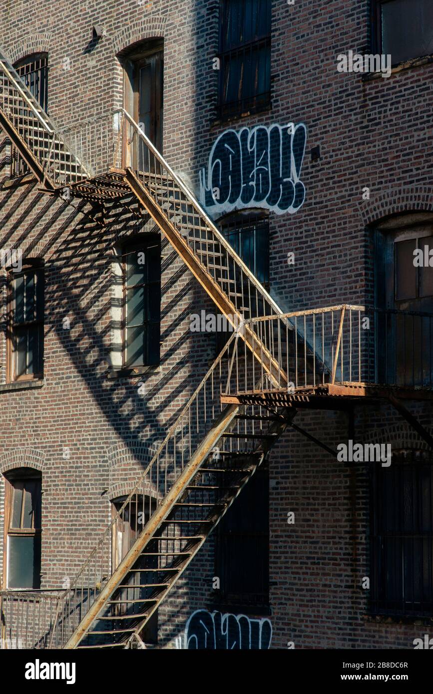 The exterior of a building in the Chelsea neighborhood of New York ...