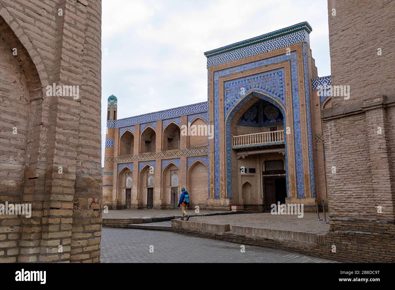 Madrasa complex hi-res stock photography and images - Alamy