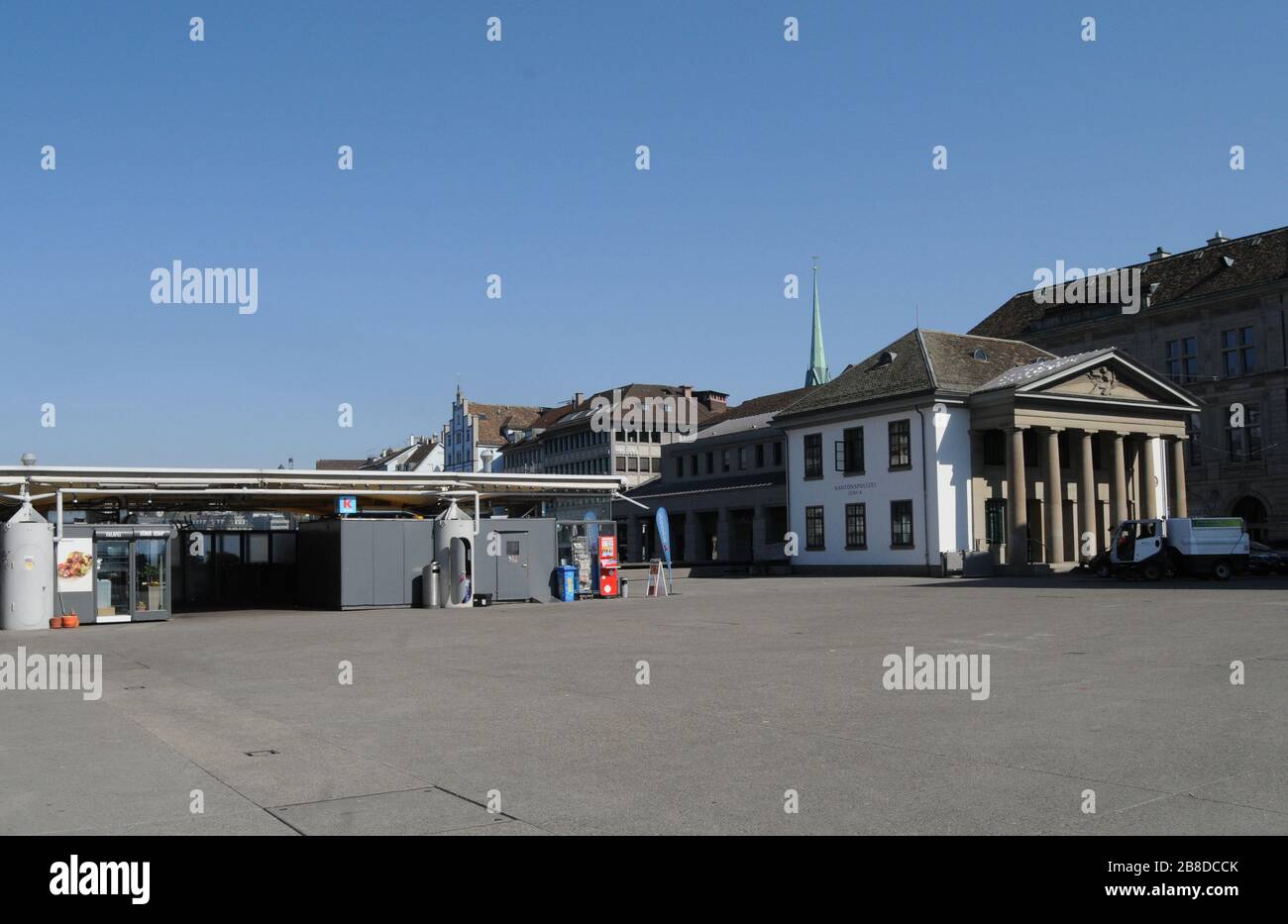 Marketbridge hi-res stock photography and images - Alamy