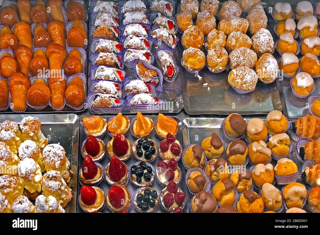 Italian pastries and cookies Stock Photo - Alamy
