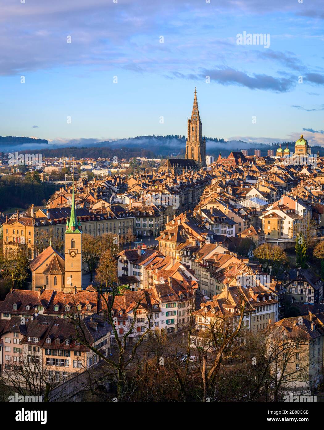 Light in cathedral hi-res stock photography and images - Alamy