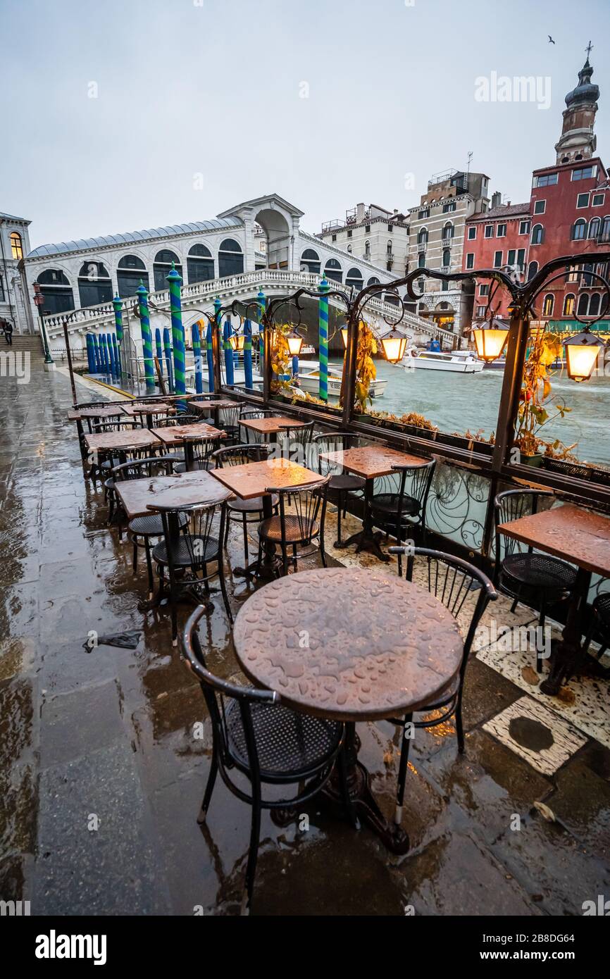 Venice, Italy - Oct, 2019: City landscape. View of the Realto Bridge ...