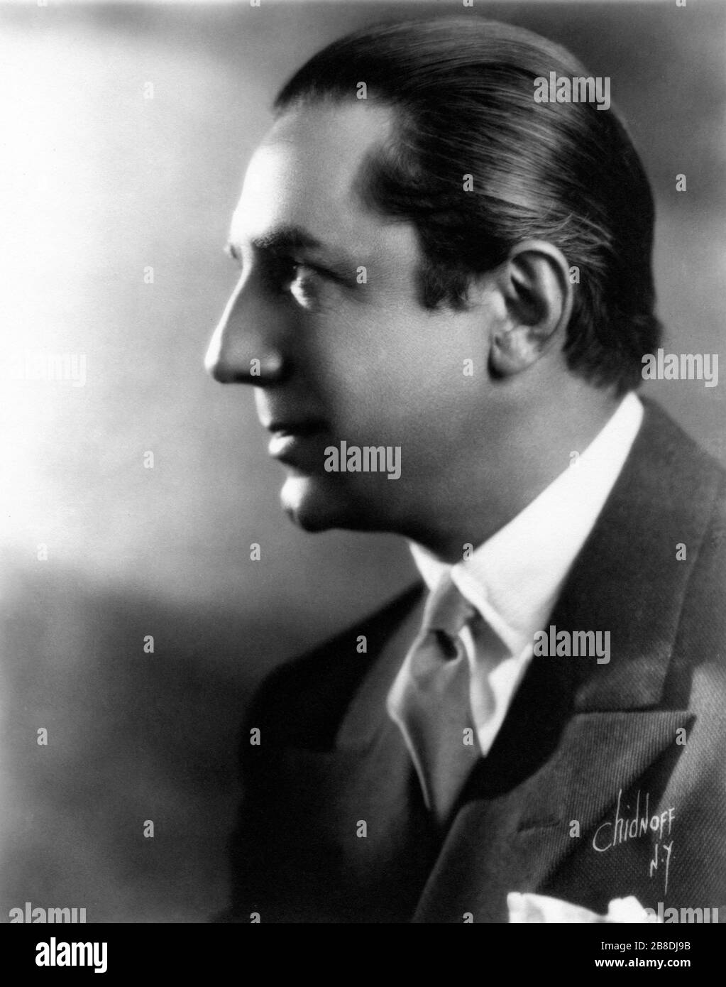BELA LUGOSI circa 1930 Profile Portrait by IRVING CHIDNOFF Studios New ...