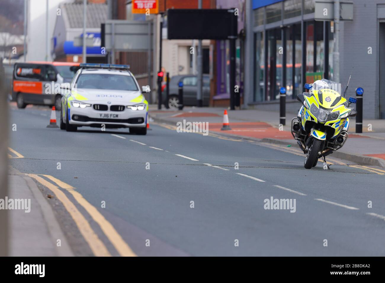 Leeds police vehicles hi-res stock photography and images - Alamy