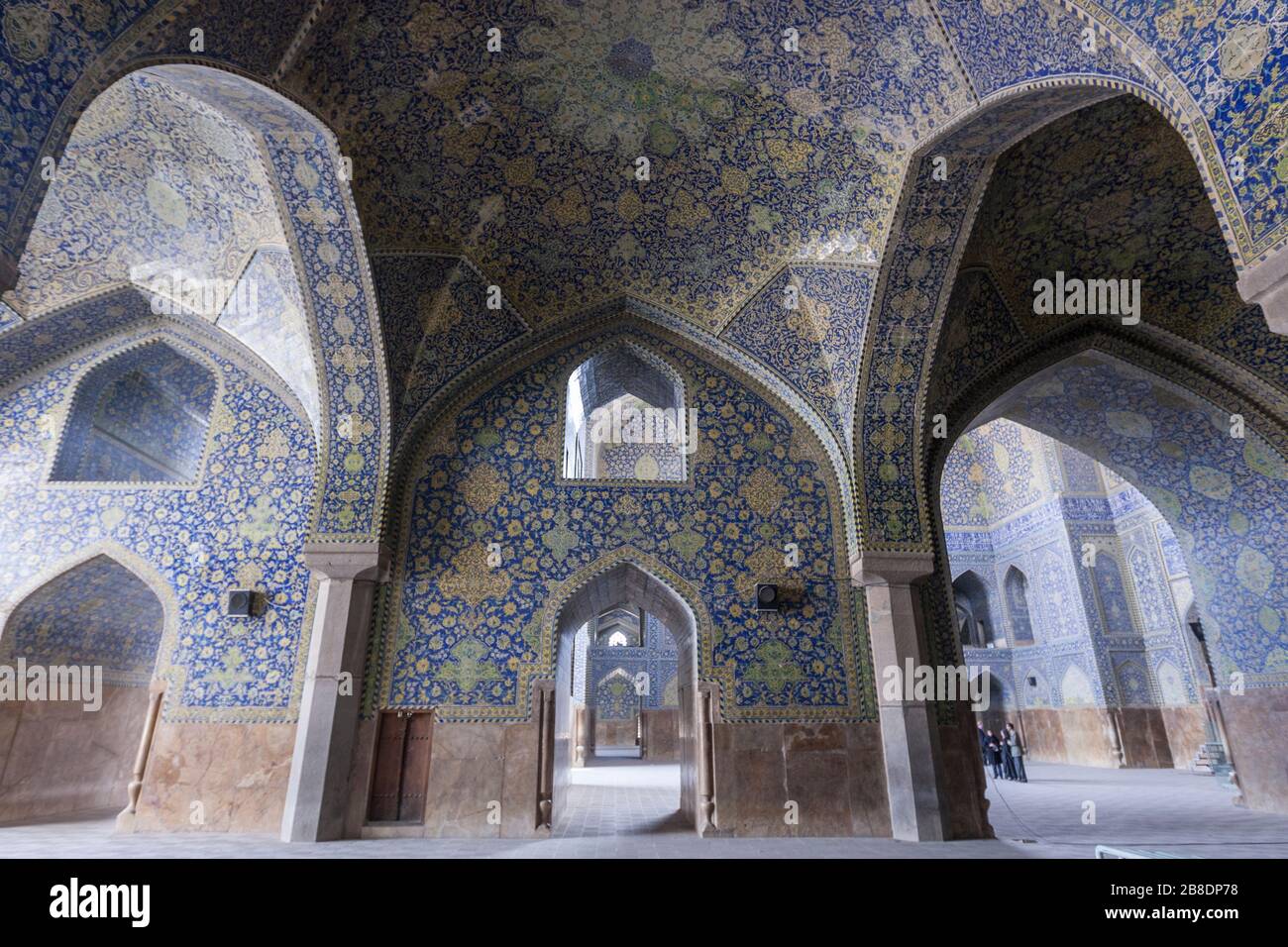 Mosque isfahan tiles hi-res stock photography and images - Alamy