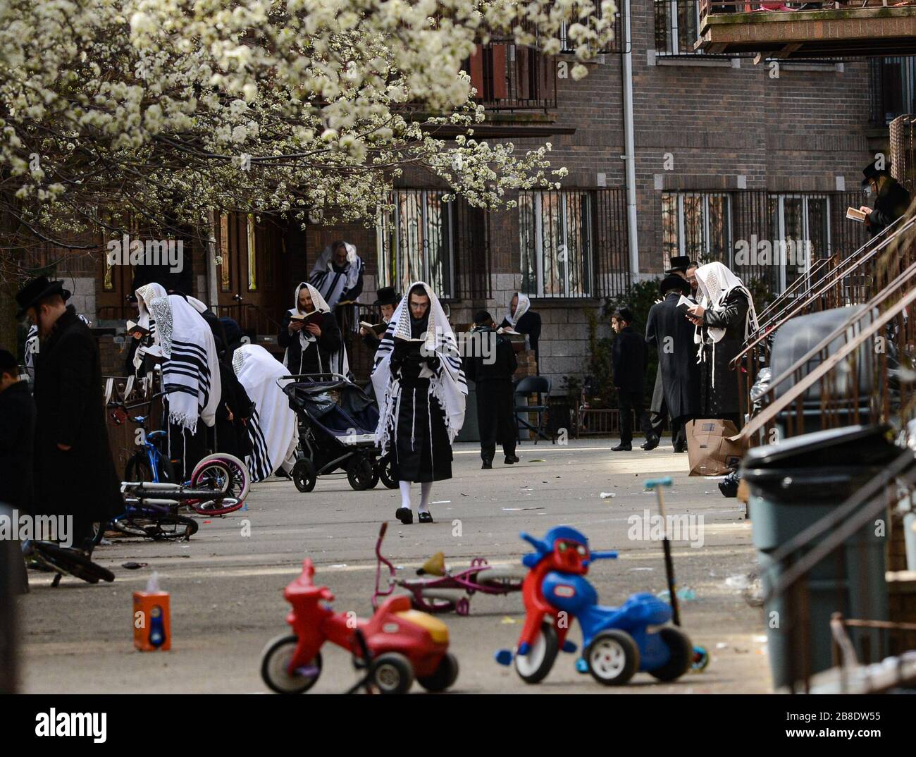 New York Brooklyn, USA. 21st Mar, 2020. A Hasidic Jewish community ...
