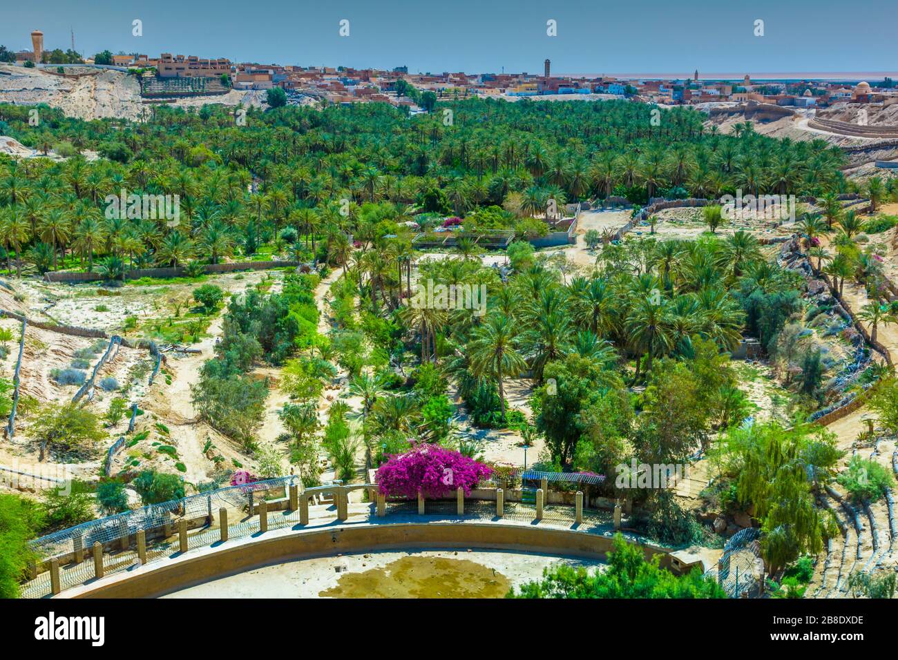 Nefta tunisia hi-res stock photography and images - Alamy
