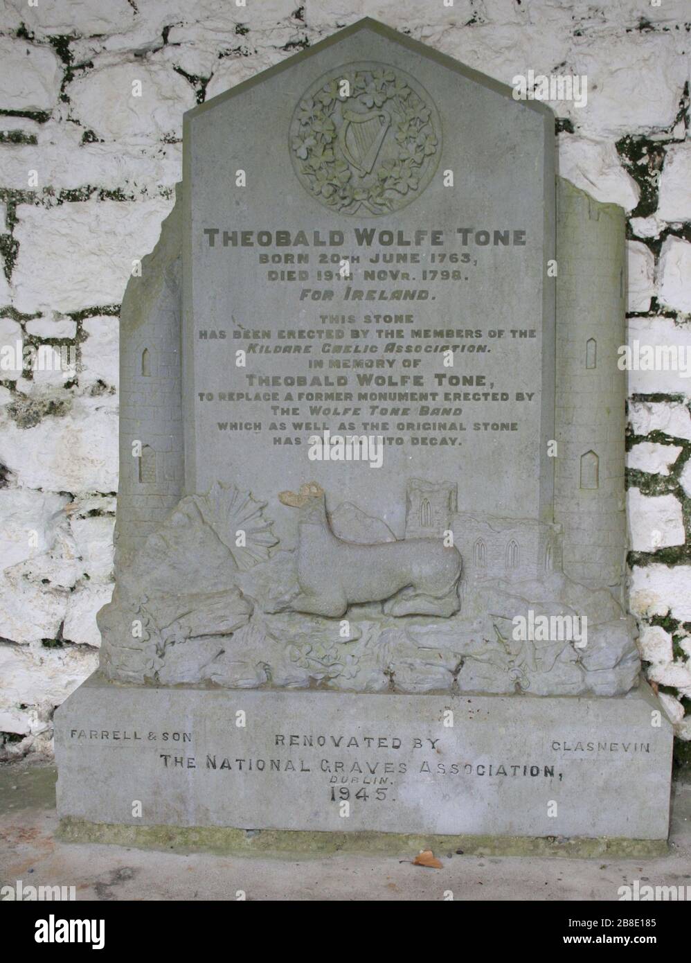 Wolfe tone grave hi-res stock photography and images - Alamy