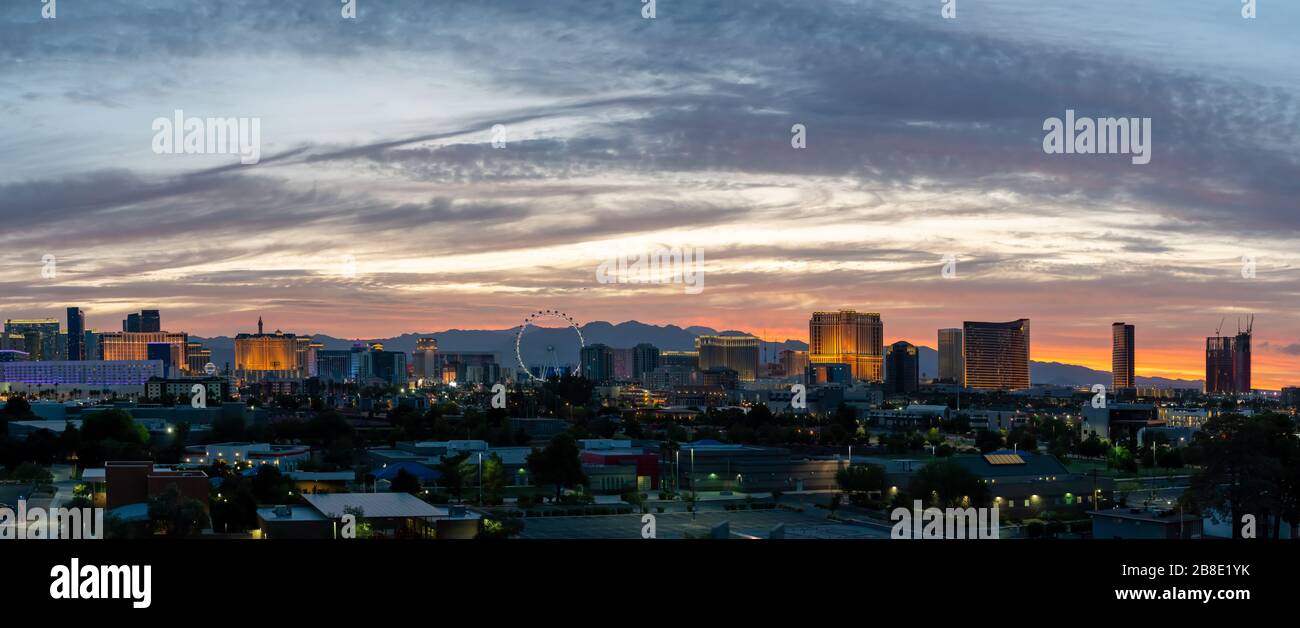 Las vegas skyline panorama hi-res stock photography and images - Alamy