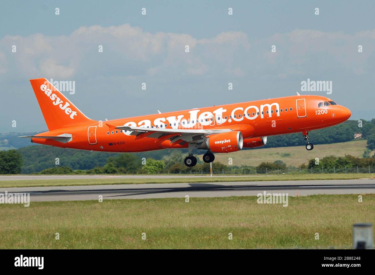 Easyjet Colours High Resolution Stock Photography and Images - Alamy