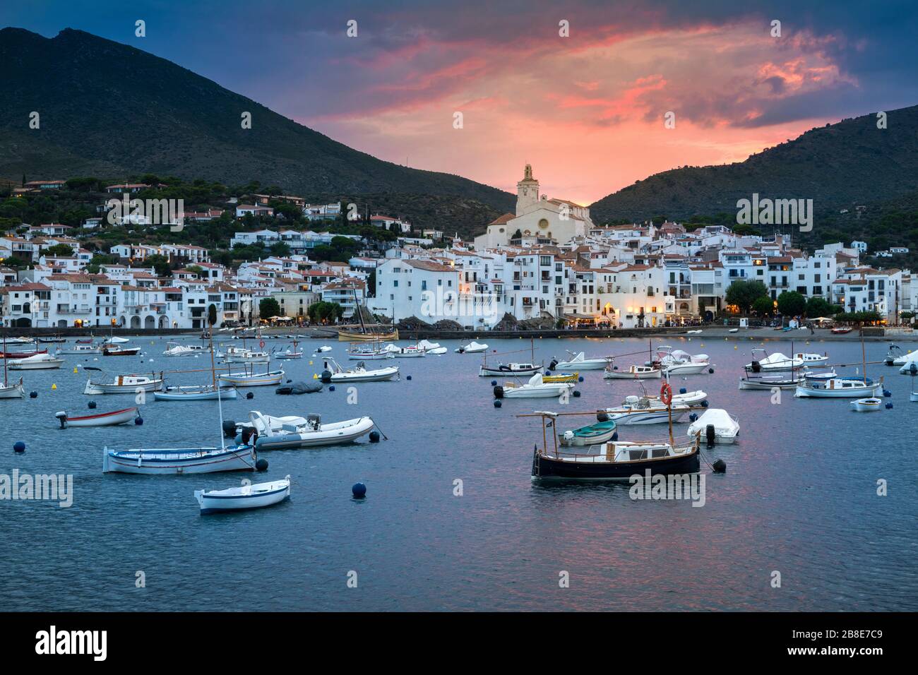 Fishing village cadaques costa brava hi-res stock photography and ...