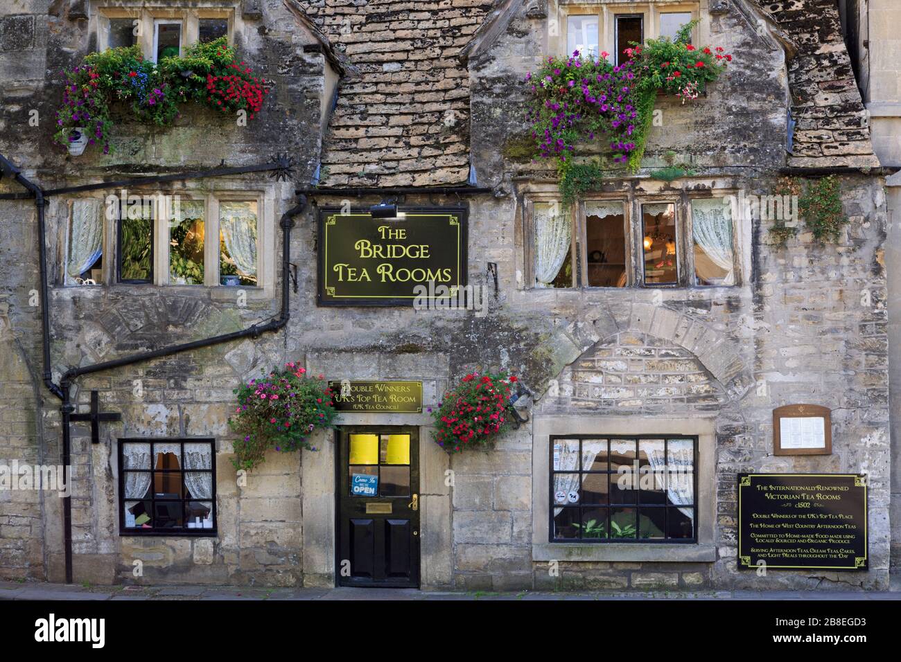 The bridge tea rooms hi-res stock photography and images - Alamy