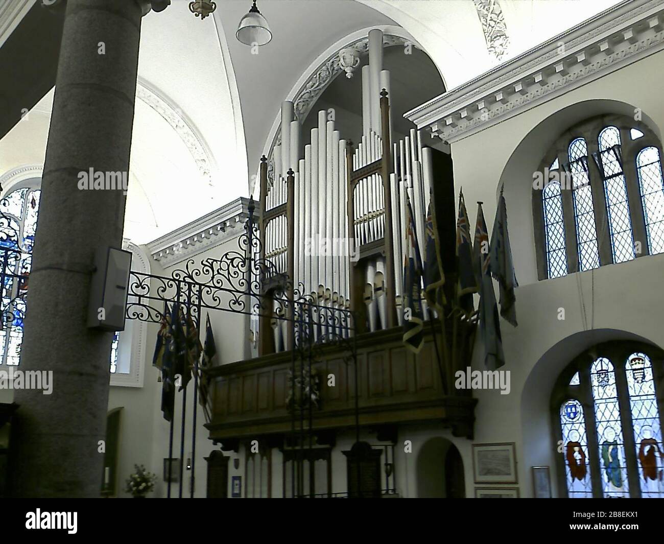 English organ hi-res stock photography and images - Alamy