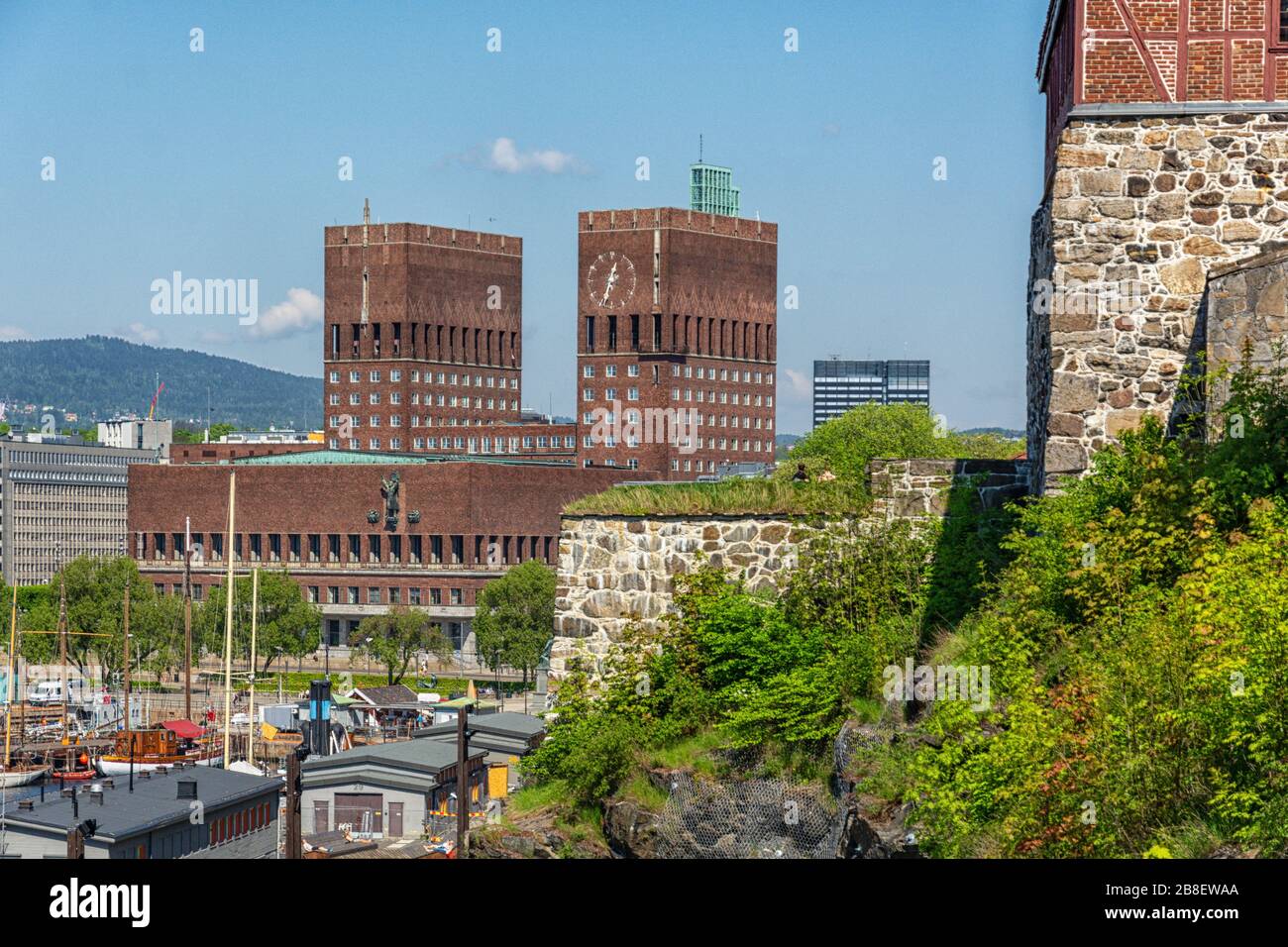 Oslo town hall exterior hi-res stock photography and images - Alamy