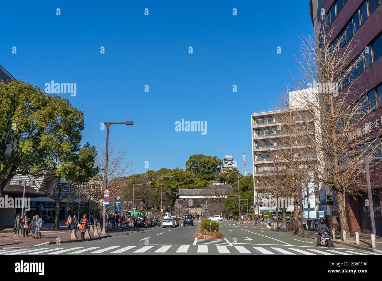 Downtown kumamoto japan castle hi-res stock photography and images - Alamy