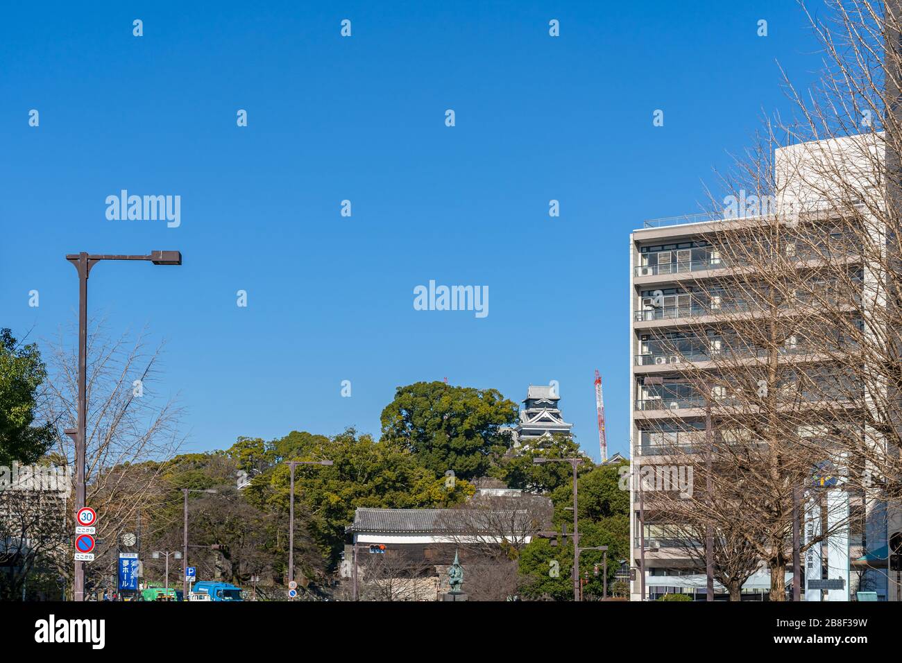Downtown kumamoto japan castle hi-res stock photography and images - Alamy