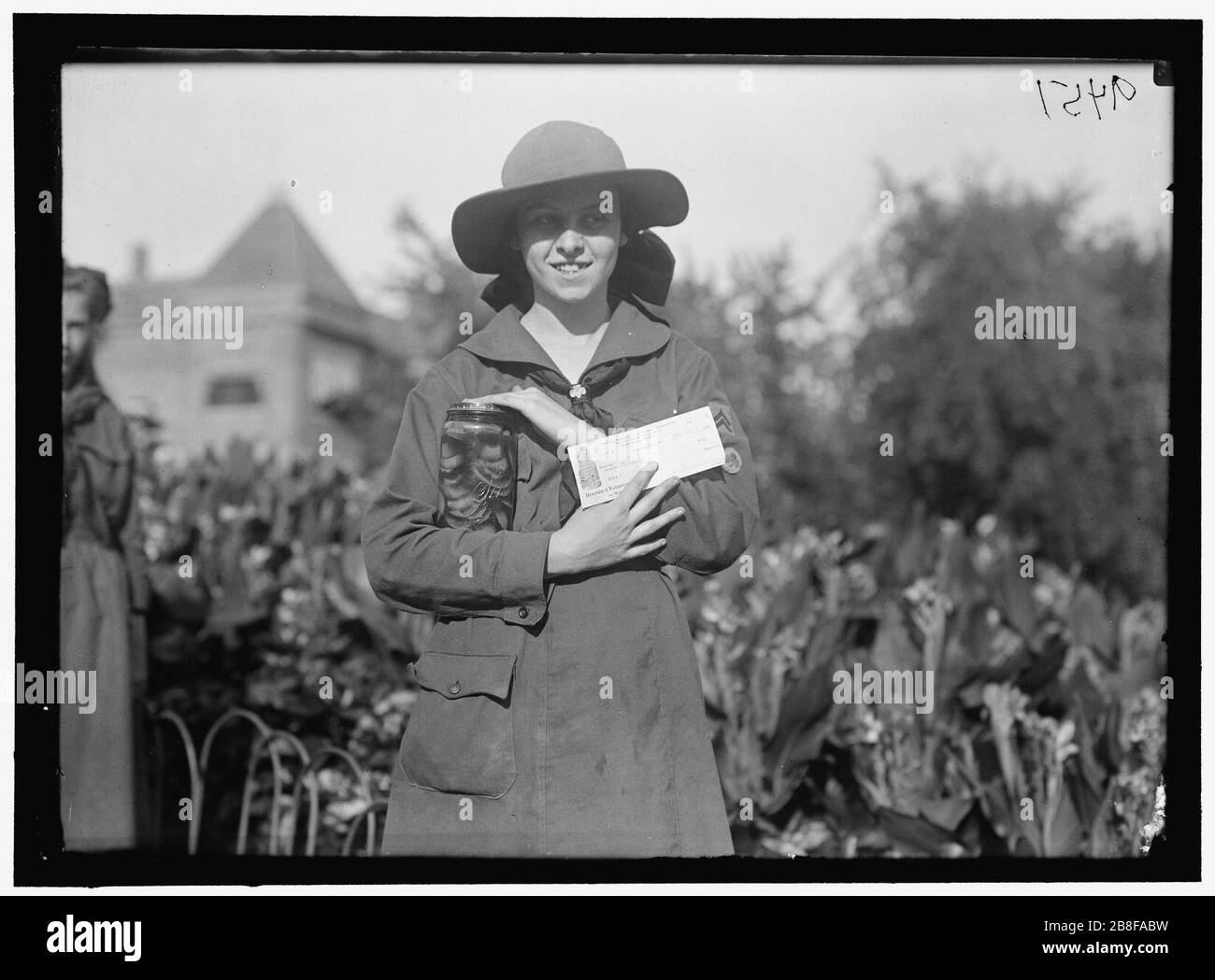 GIRL SCOUTS. HELEN TEW Stock Photo - Alamy