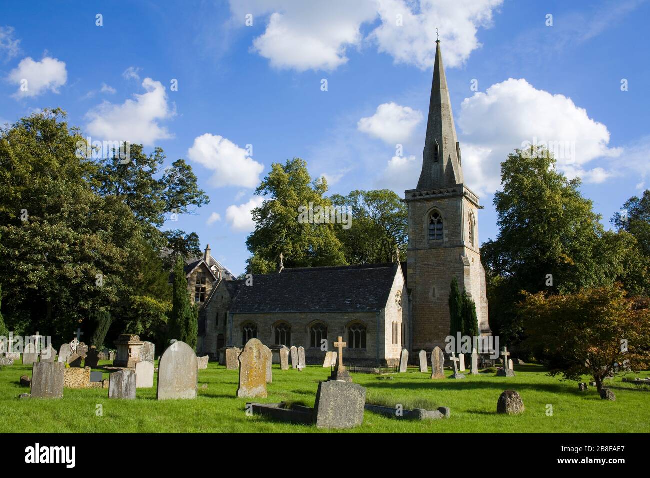 St marys church lower slaughter hi-res stock photography and images - Alamy