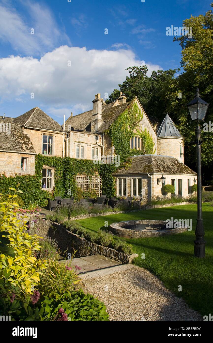 Upper slaughter manor hi-res stock photography and images - Alamy
