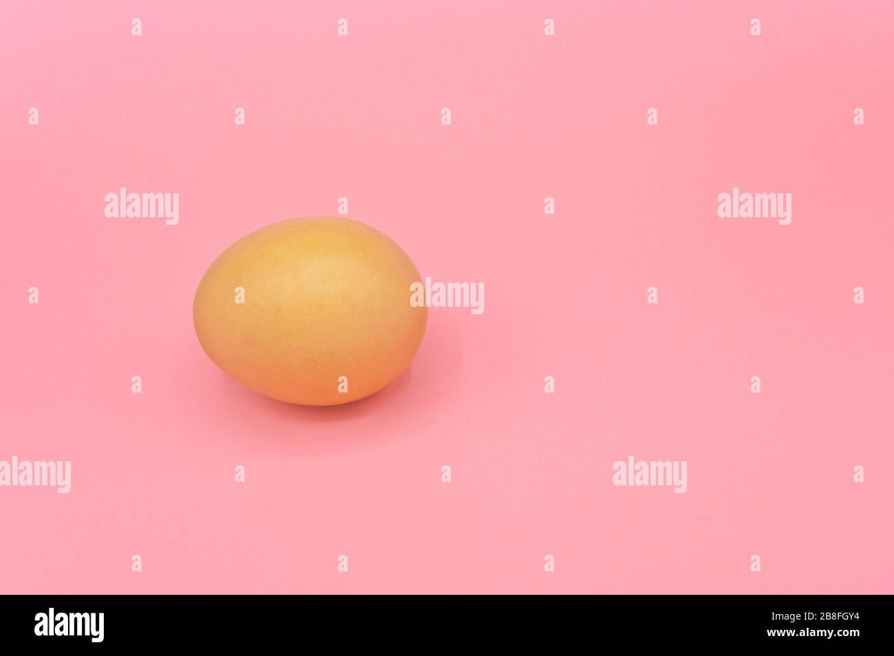 Pink dyed chicken egg hi-res stock photography and images - Alamy