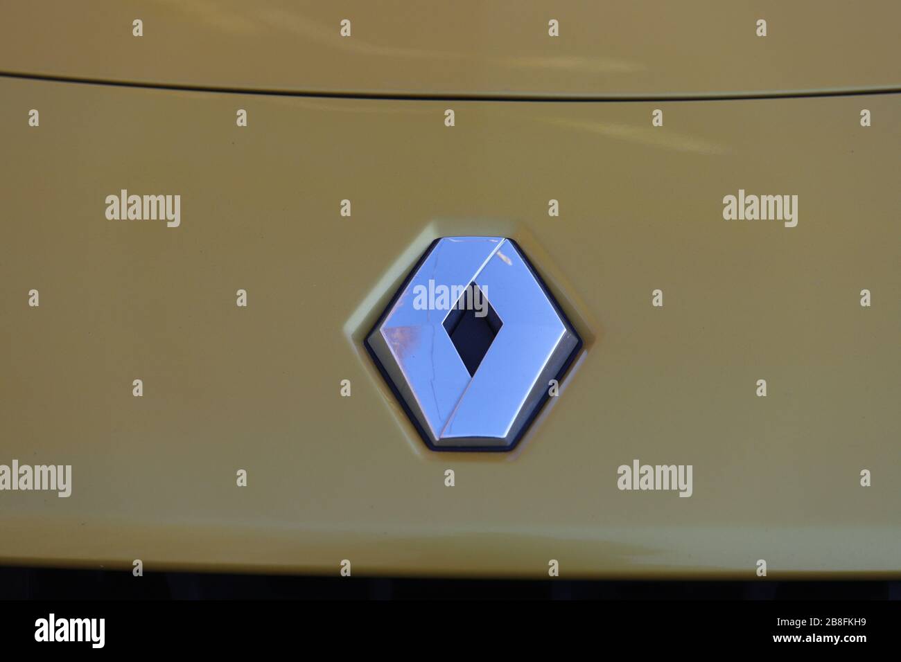 A Renault logo seen on a car Stock Photo - Alamy