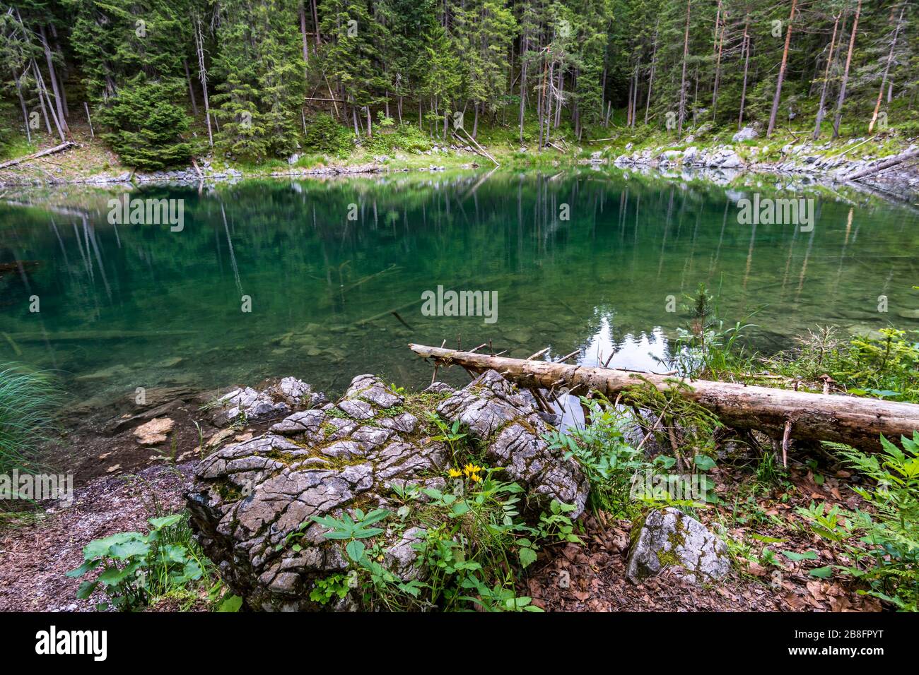 Fantastic round hike around the beautiful Eibsee at the Tiroler ...