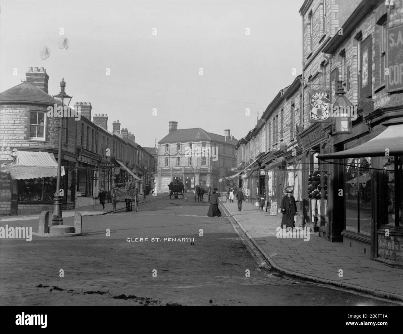 Glebe street Black and White Stock Photos & Images - Alamy
