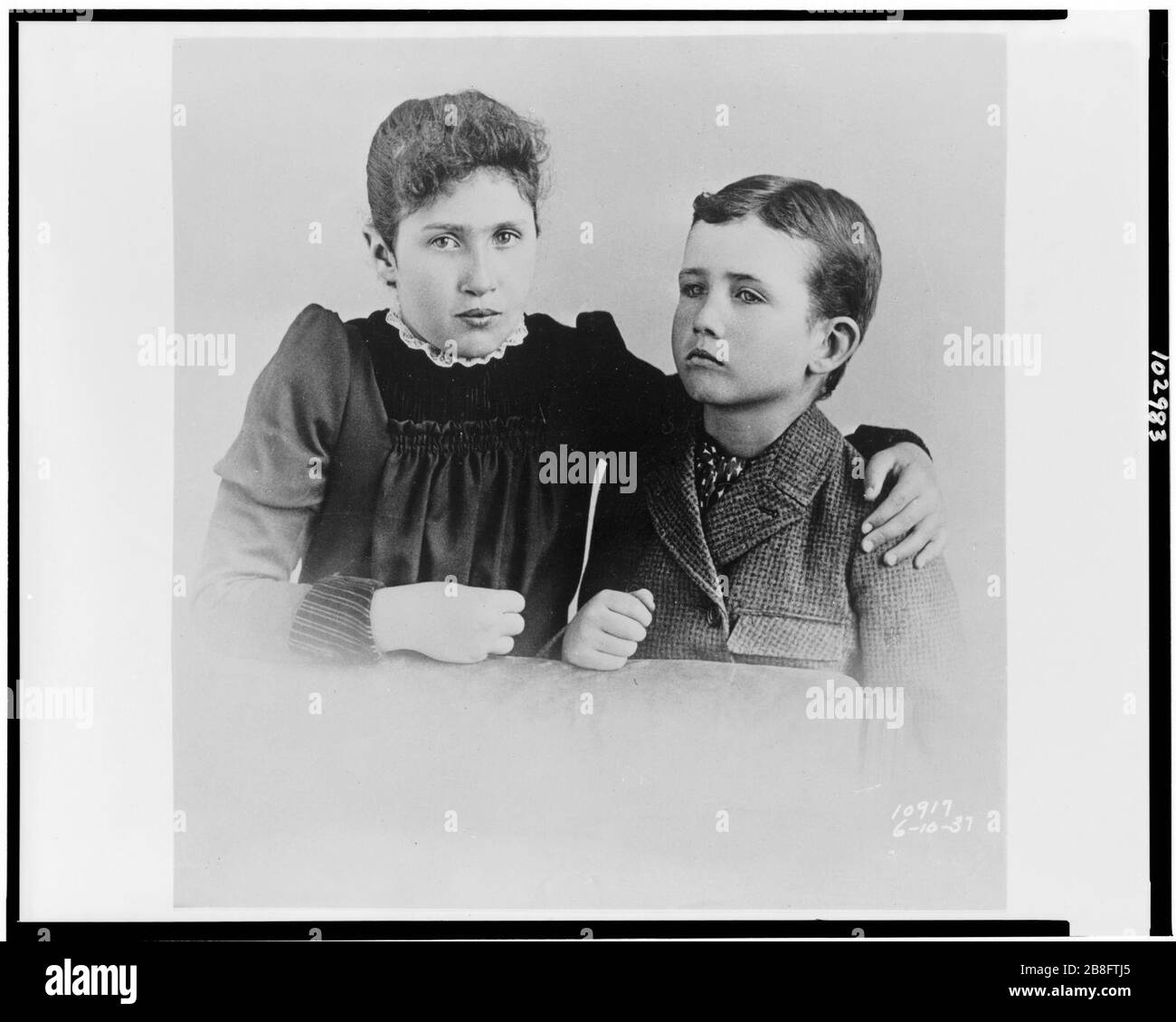 Glenn Martin and sister, Della Martin Stock Photo - Alamy