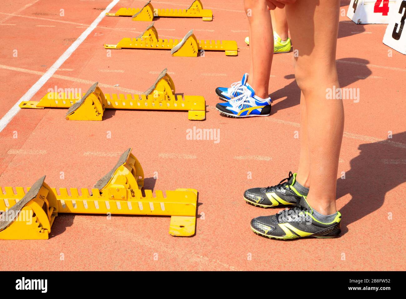 The launching, At the sports meeting, the athletes are starting to run ...