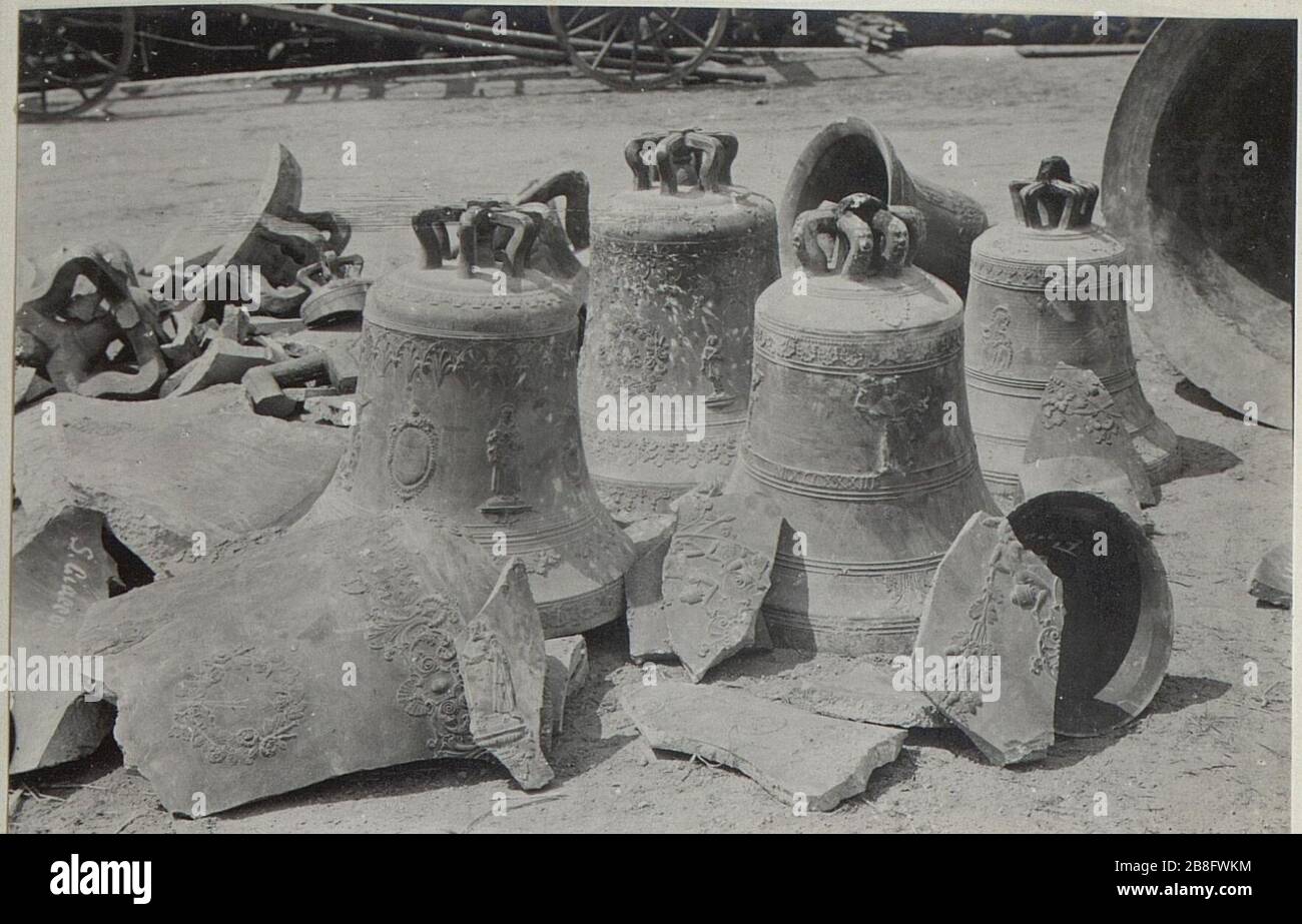 Glocken hi-res stock photography and images - Alamy