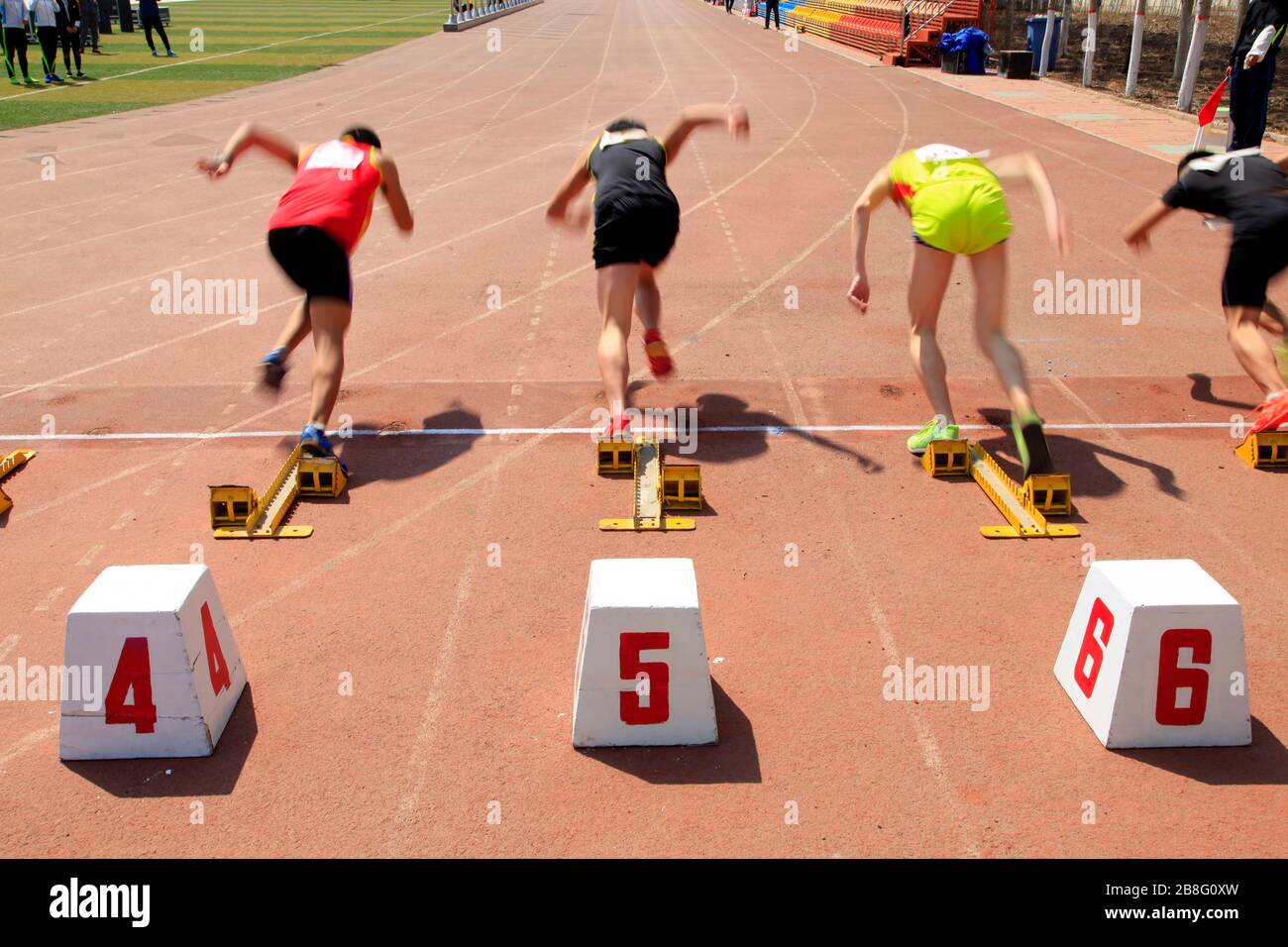 The launching, At the sports meeting, the athletes are starting to run ...