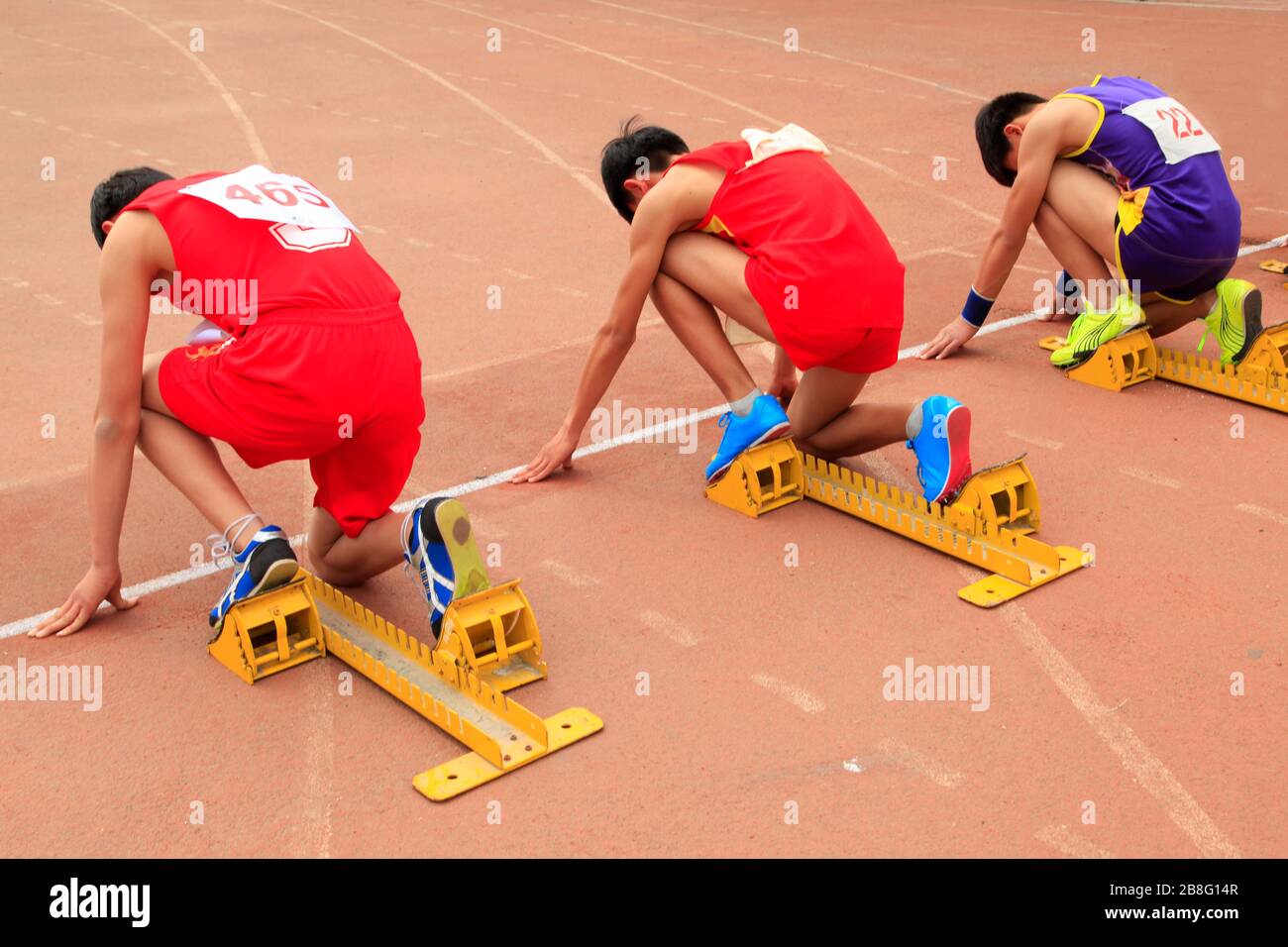 The launching, At the sports meeting, the athletes are starting to run ...