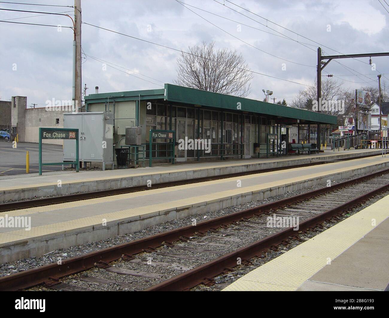 Before the new station building was built hi-res stock photography and ...