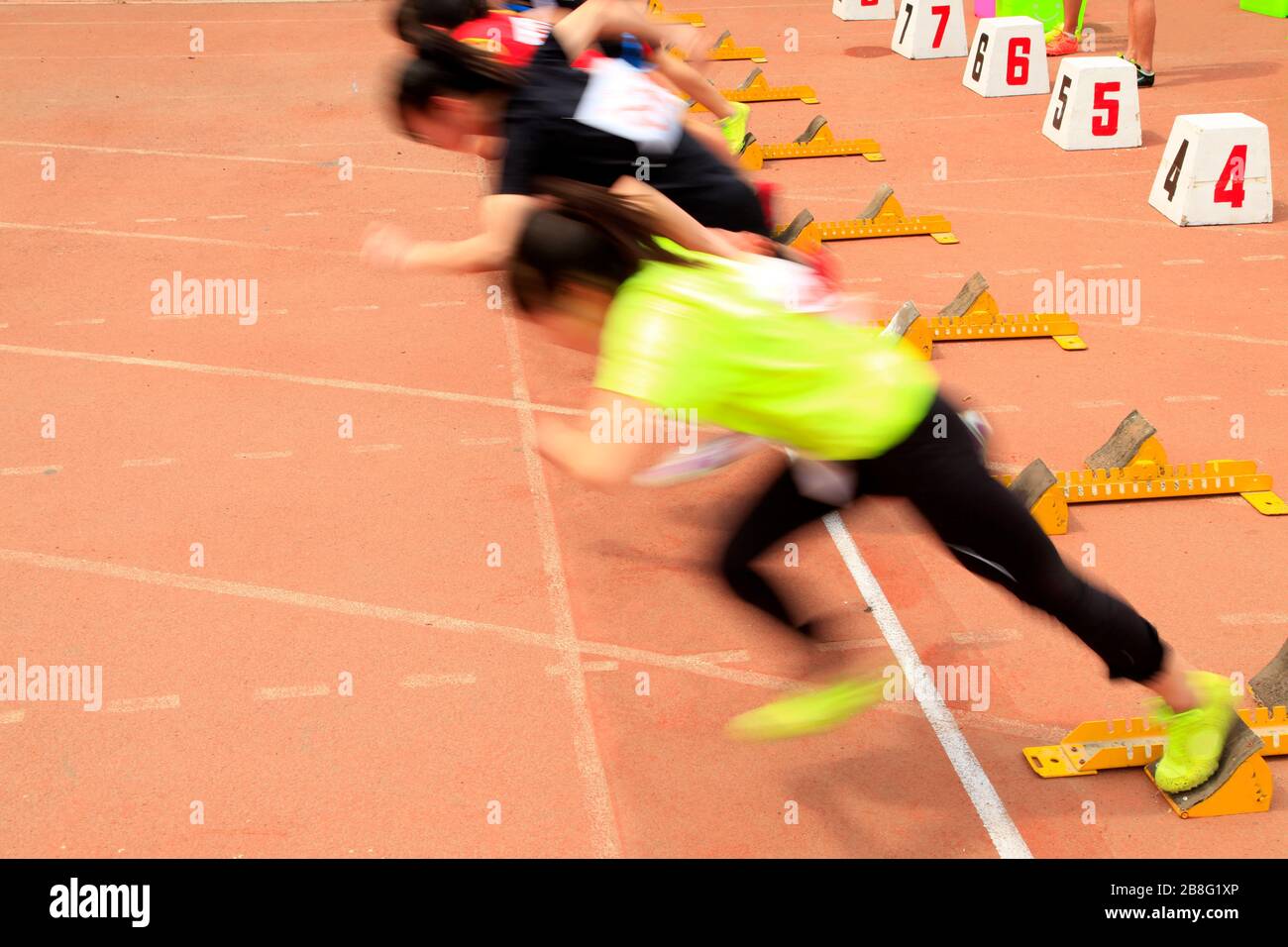 The launching, At the sports meeting, the athletes are starting to run ...