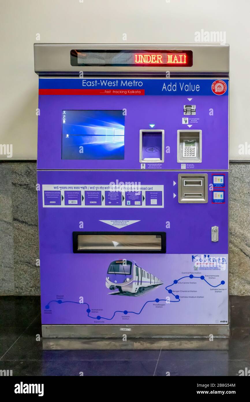 Metro automatic tickets vending machine hi-res stock photography and ...