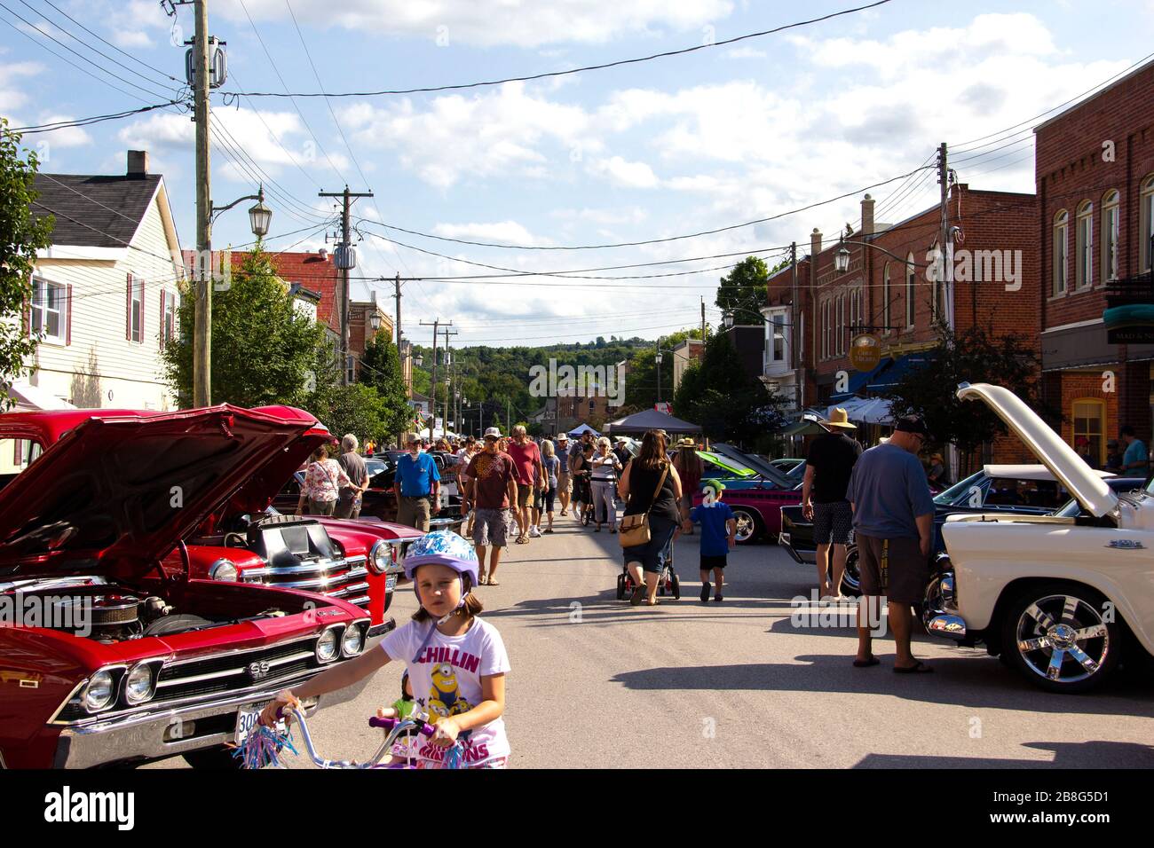 Small town vintage car show Stock Photo - Alamy