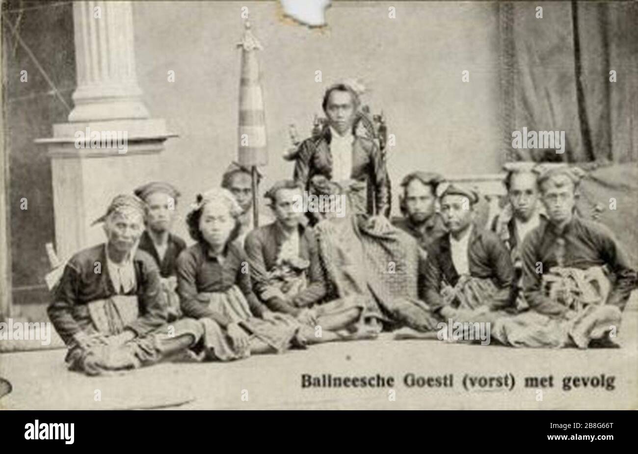 Goesti Ngoerah Ketoet Djilantik radja van Boeleleng met zijn gevolg ...